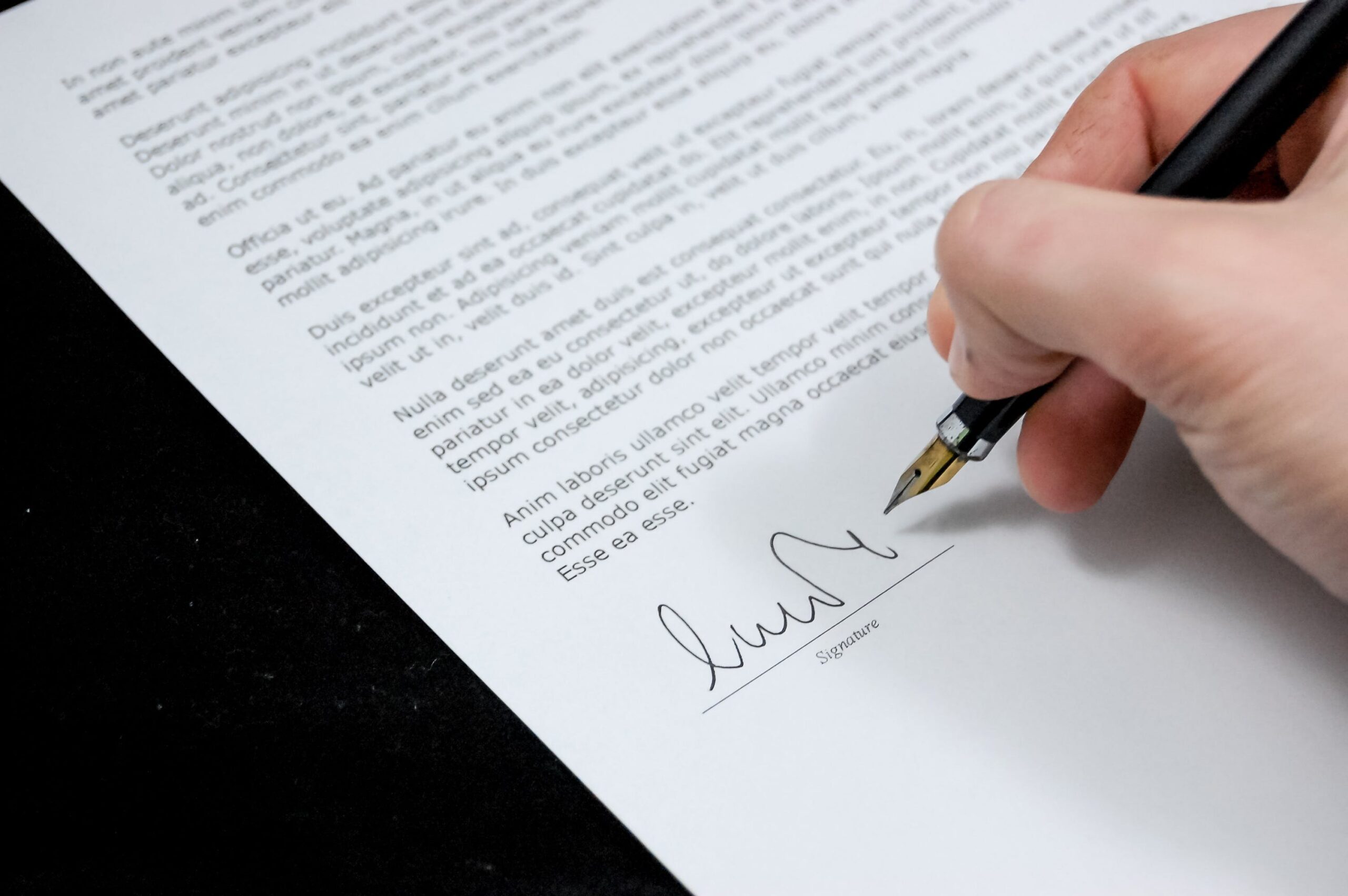 Which Documents Still Need a “Wet” Signature in Australia? – Warlows Legal